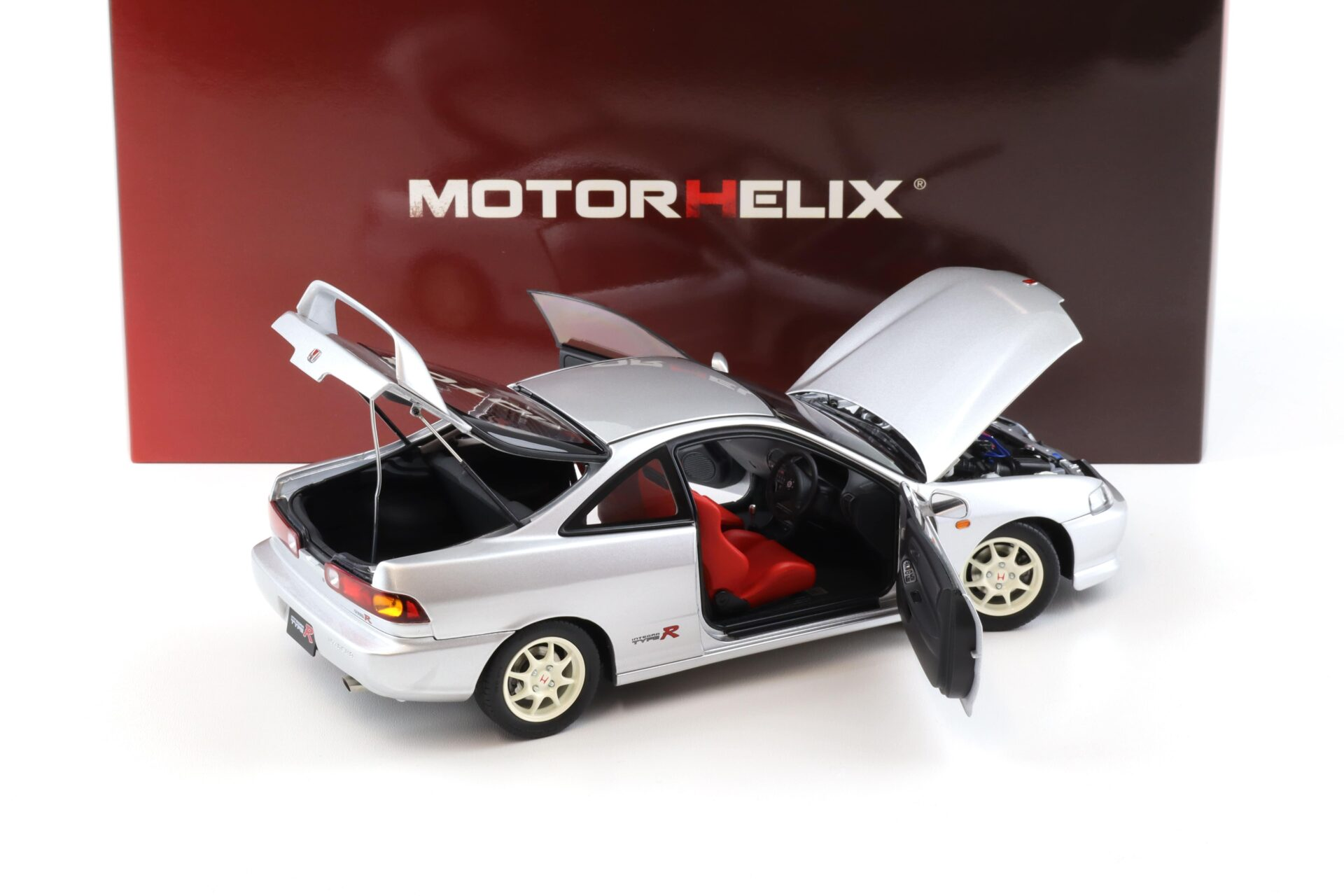 1/18 MOTORHELIX - HONDA - INTEGRA TYPE-R (DC2) 1997