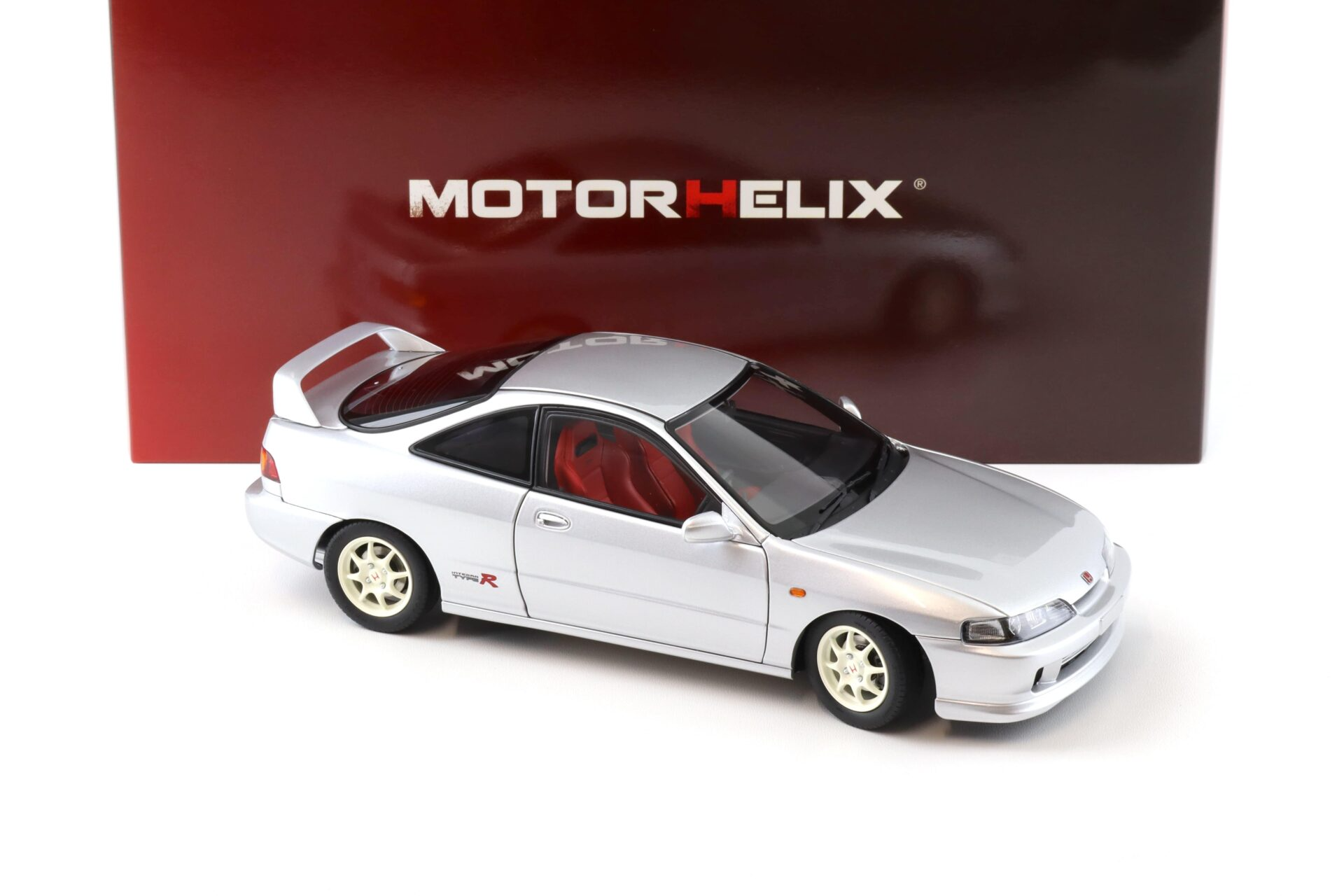 1/18 MOTORHELIX - HONDA - INTEGRA TYPE-R (DC2) 1997
