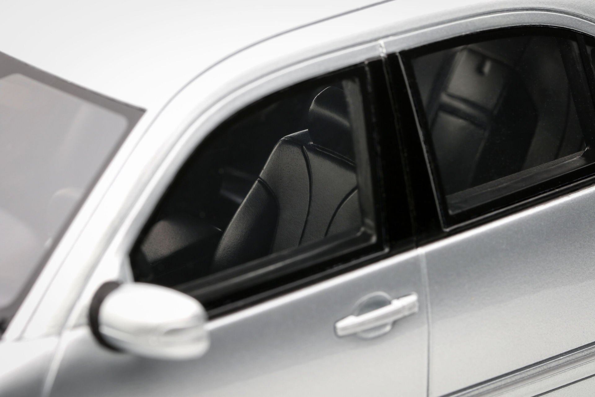 OTTO-MOBILE - MERCEDES BENZ - E-CLASS E55 AMG (W210) 2001