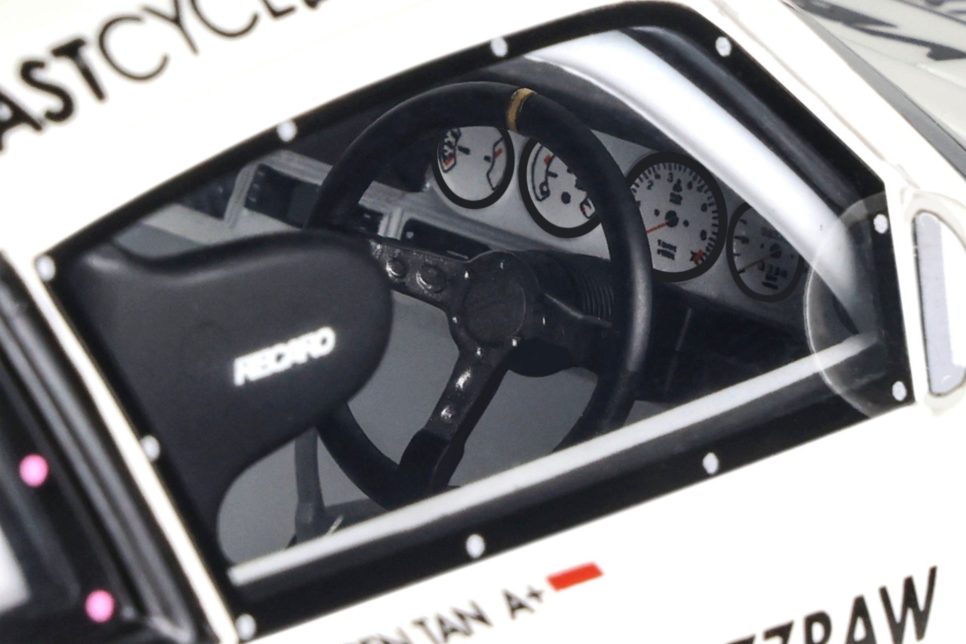 GT-SPIRIT - PORSCHE - 911 964 RWB N 667 COAST CYCLES COUPE 2020