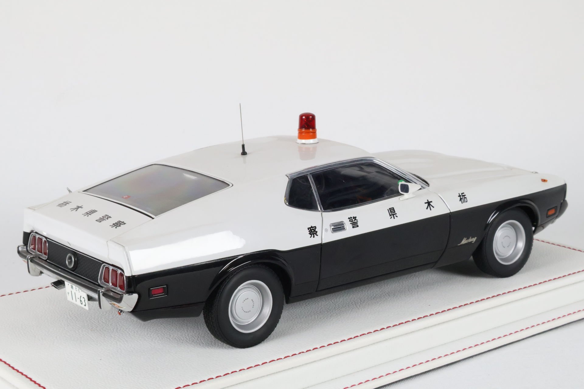 AUTOart FORD MUSTANG MACH I JAPANESE POLICE CAR
