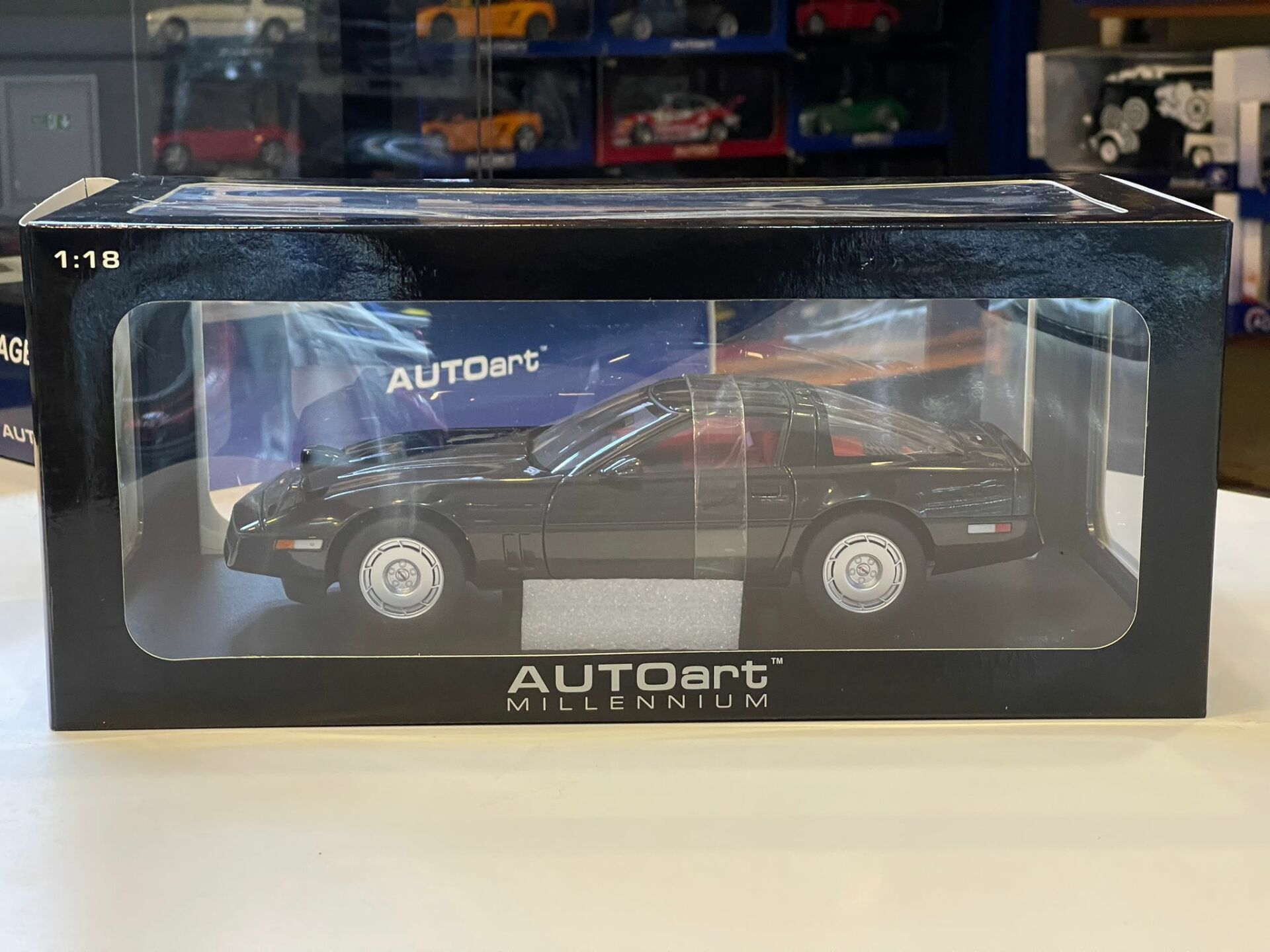 AUTOART - CHEVROLET - CORVETTE SPIDER 1986